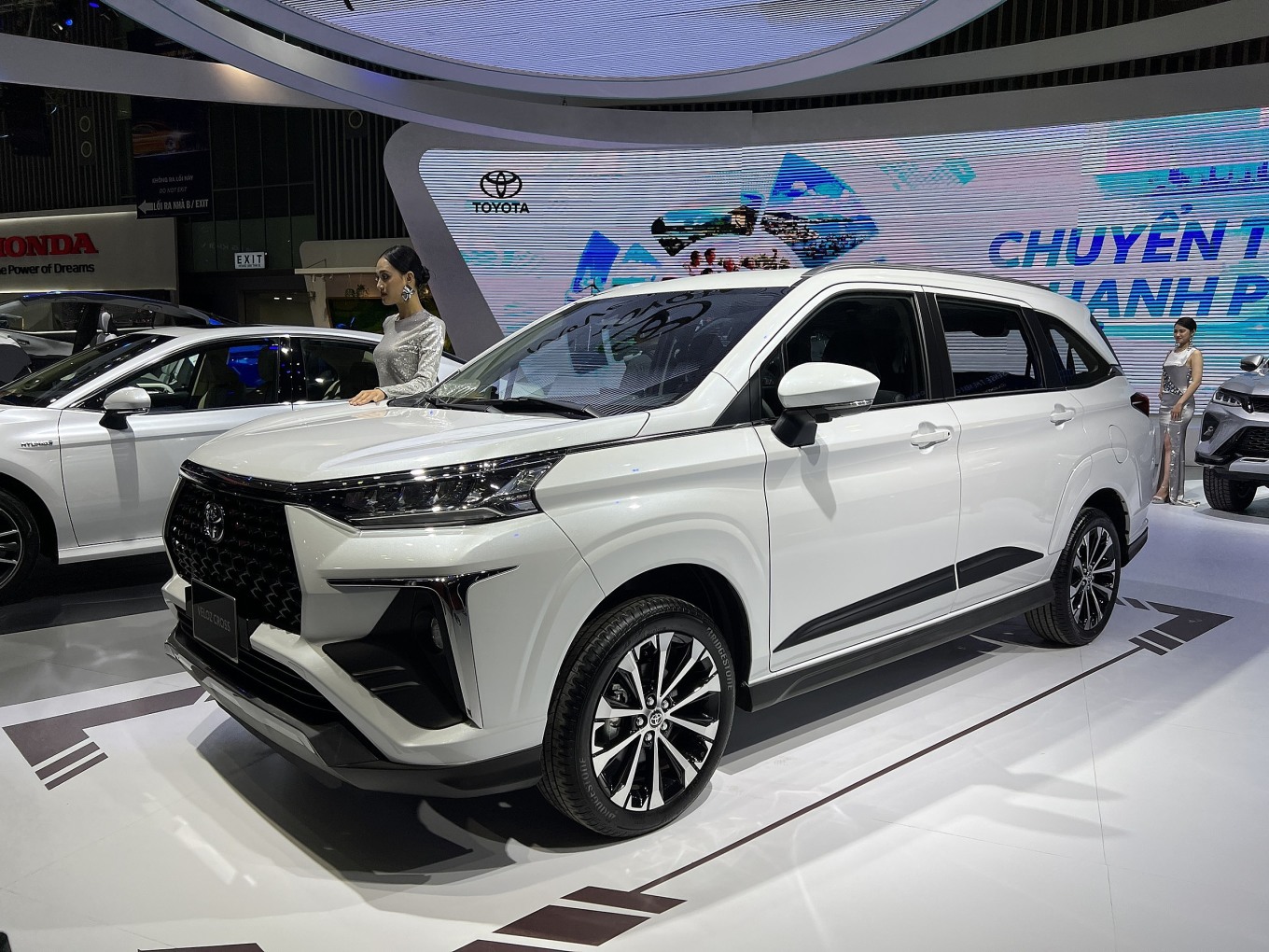 Toyota Veloz và Avanza sẽ được lắp ráp tại Việt Nam vào cuối năm - Xế Cộng